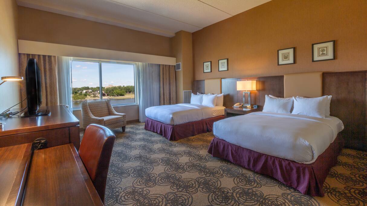 DoubleTree by Hilton Hotel, Bay City - North America Travel Service